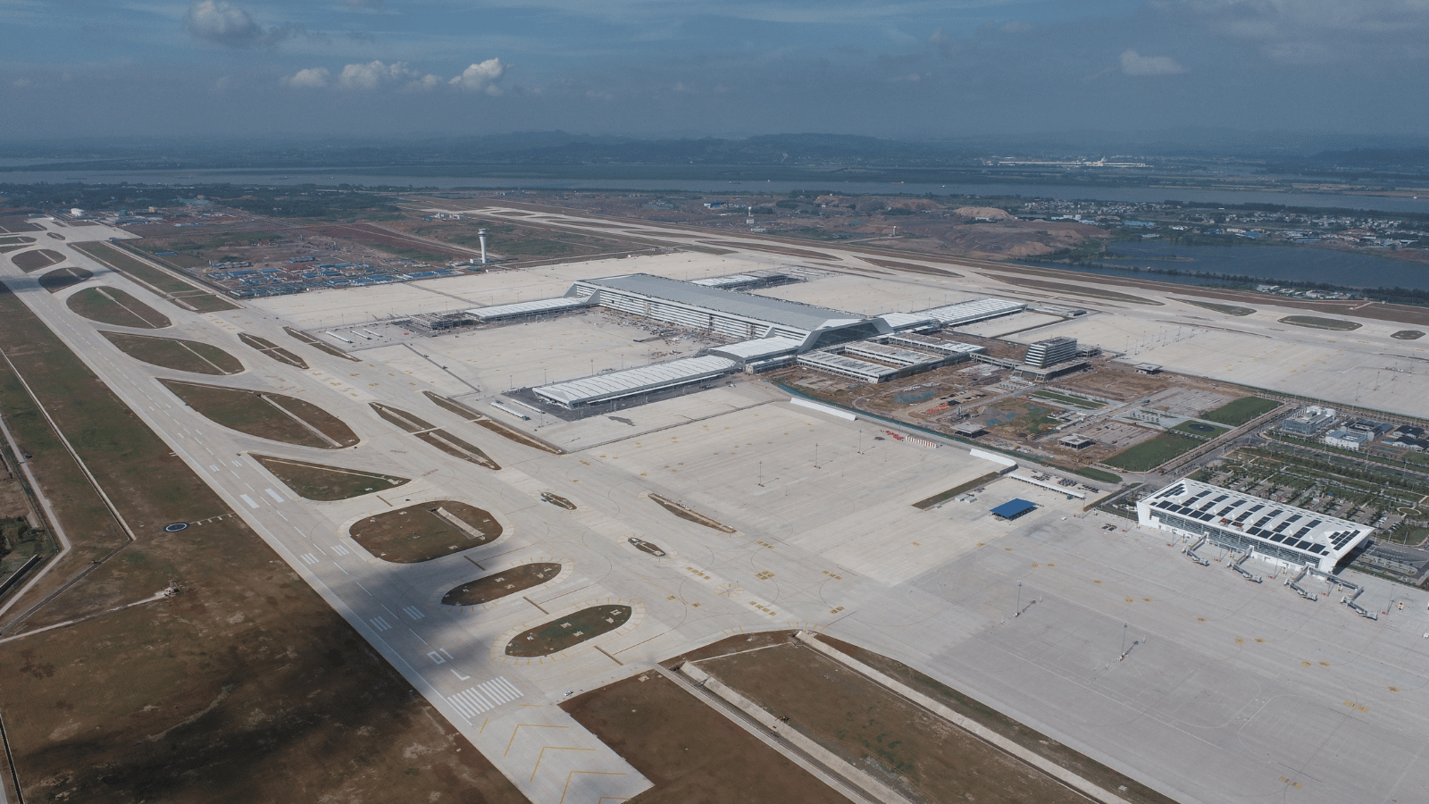 Hubei Ezhou Civil Airport project - Infrastructure Global